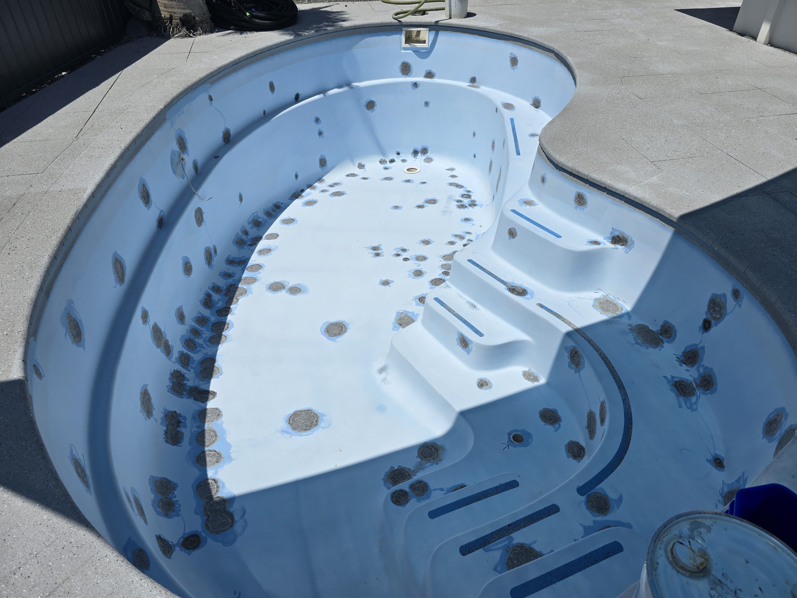 Fibreglass Pool Resurfacing Gold Coast | Restore Your Pool Surface Gold ...